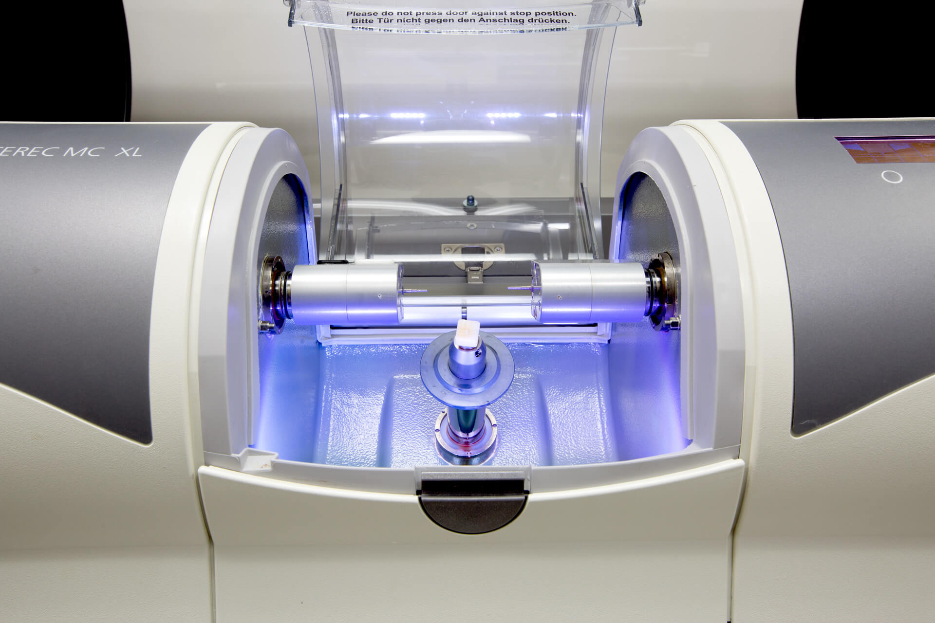 Cerec 3D | Fabrication de couronne dentaire et pose | Centre Dentaire ...